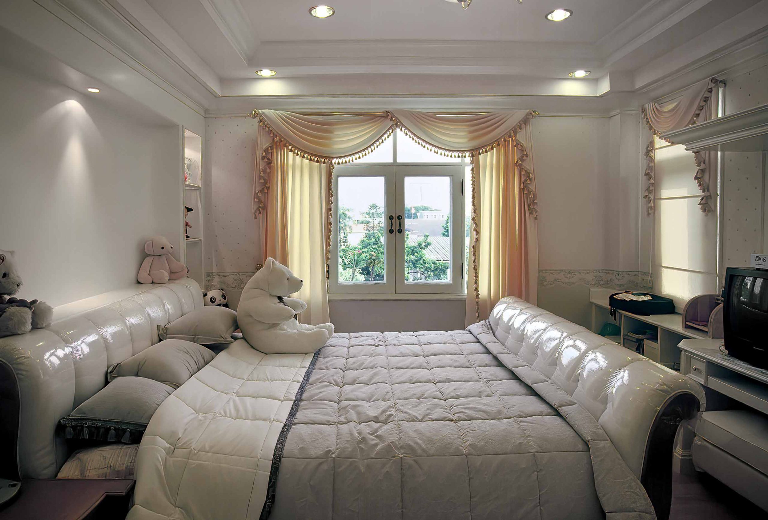 Charlie ชาลี ตัน24 - Modernize Design