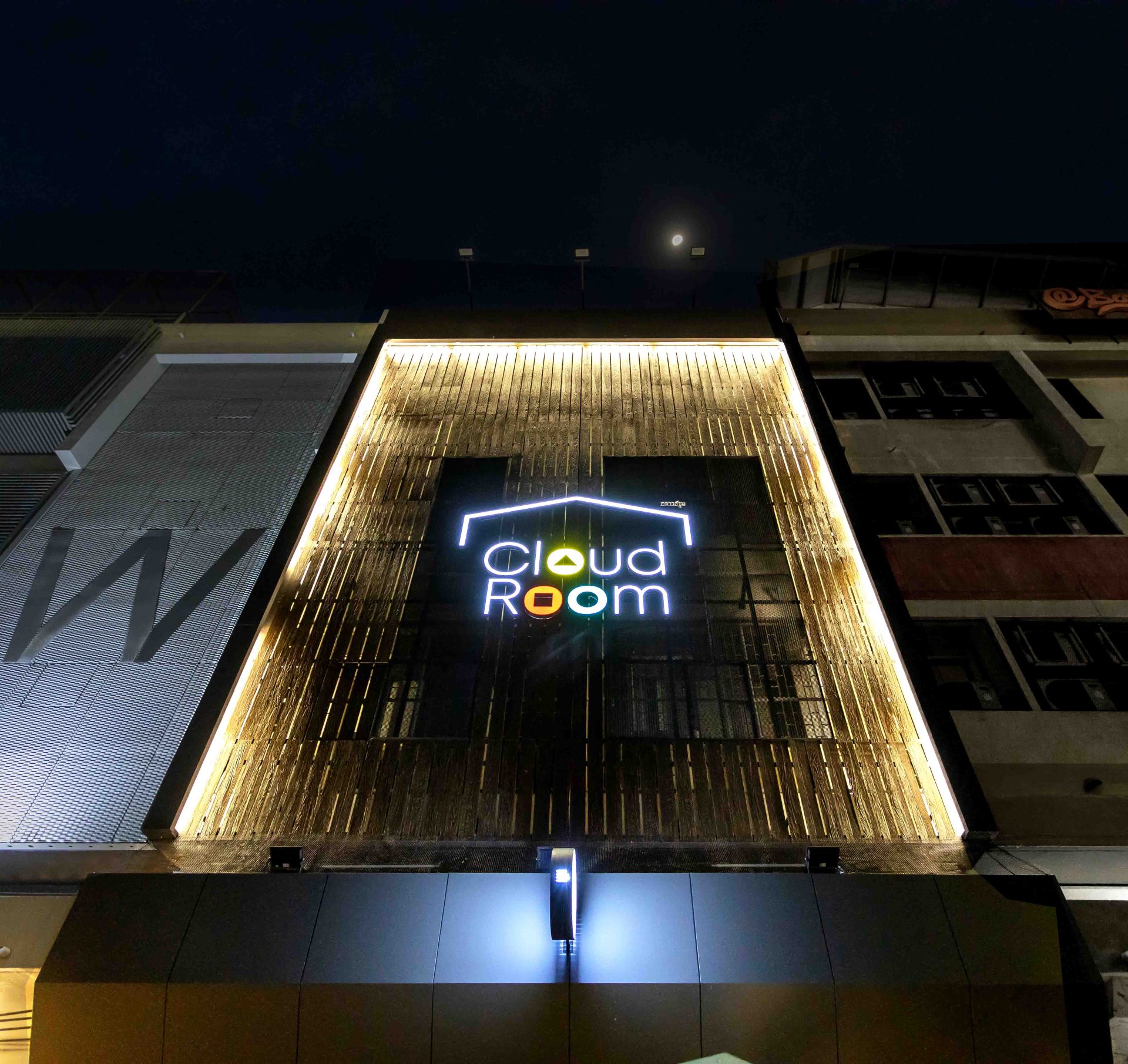 realcloudroom1 - Modernize Design