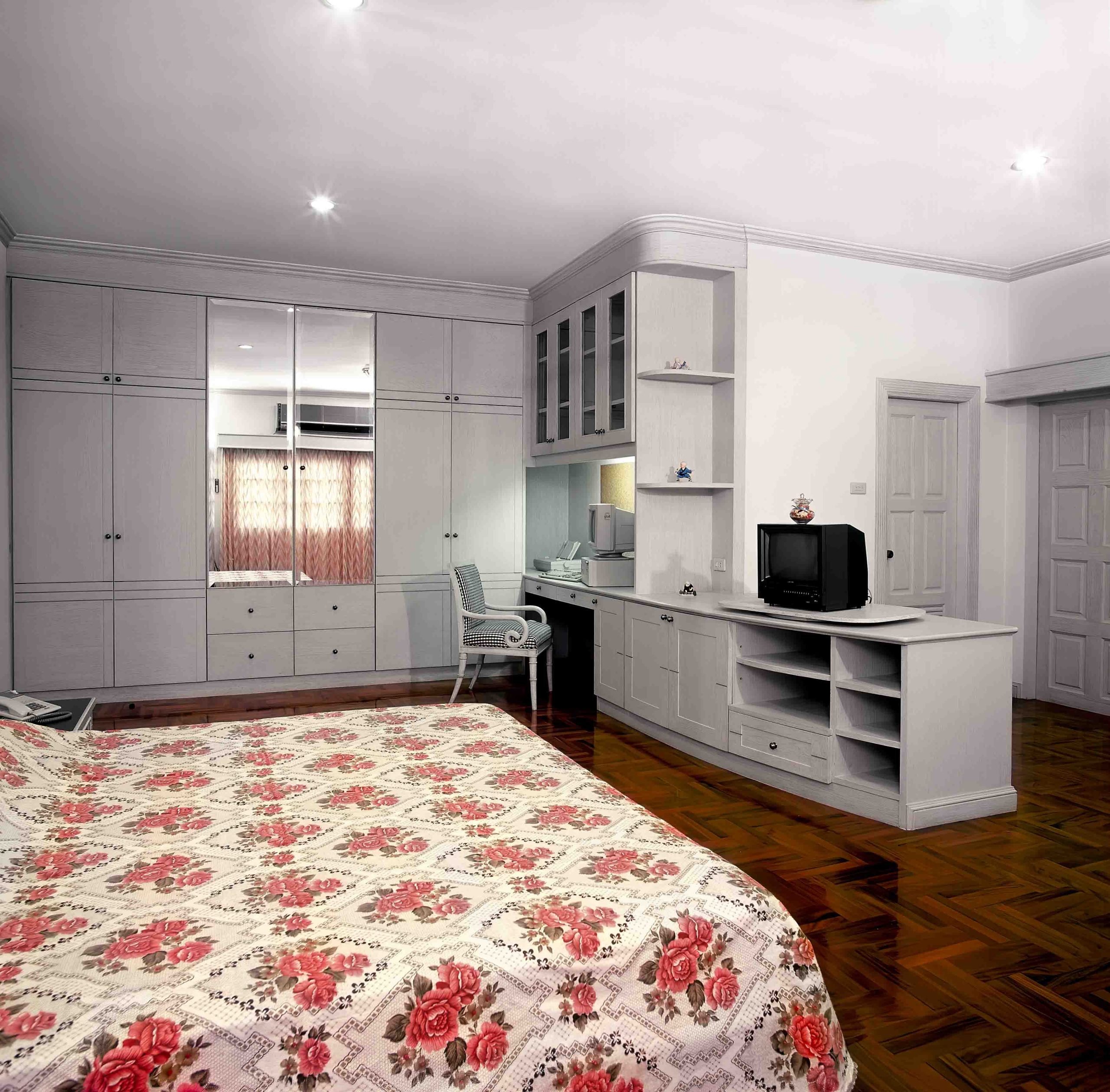 วิโรจน์ viroj8 - Modernize Design